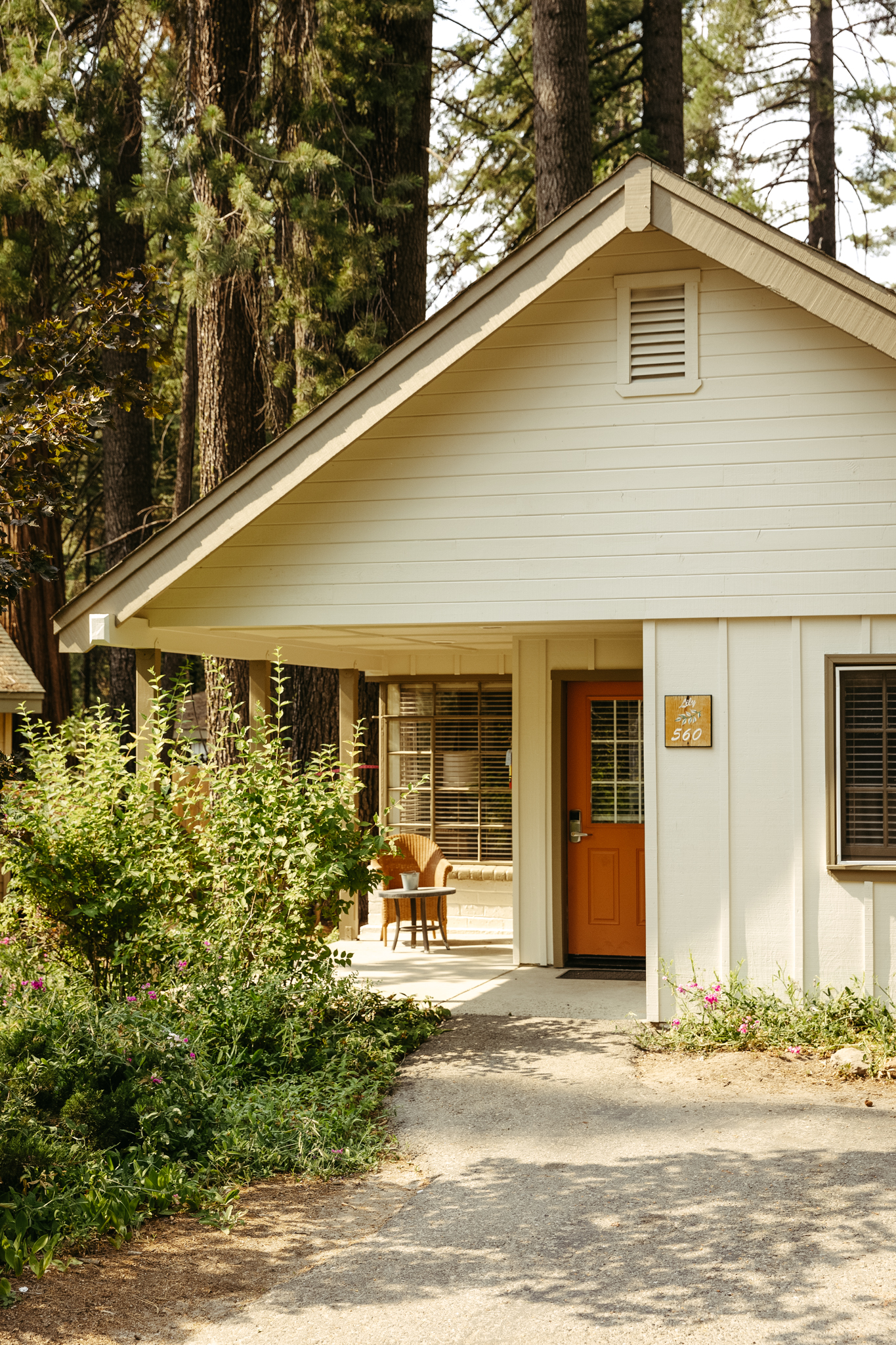 Cottage Rooms and Suites – Tenaya at Yosemite